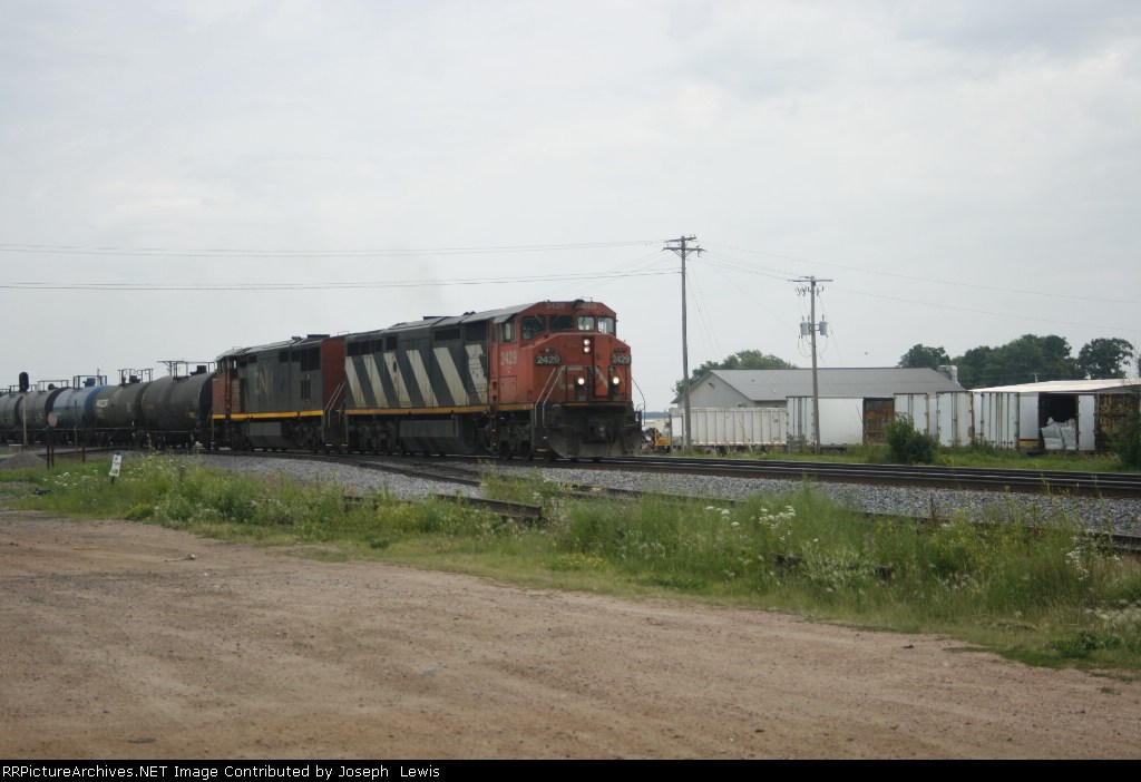 CN 2429 leads Q119